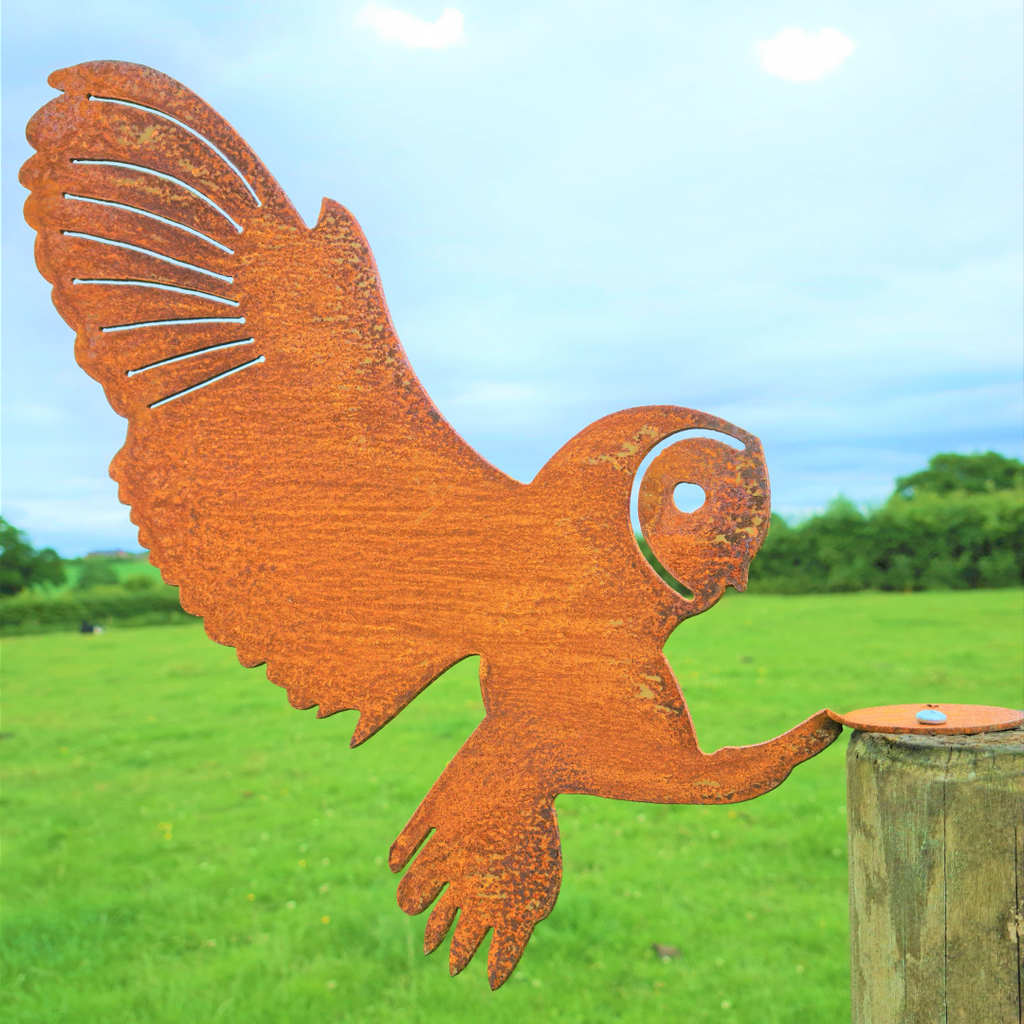 The Rusted Bumble Bee Metal Garden Art Rusted Garden Decoration Gifts