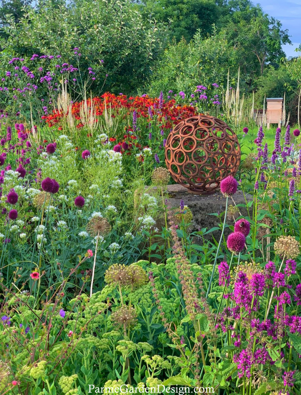 Metal Garden Ball Globe Sculpture – The Rusted Bumble Bee