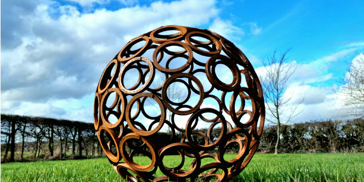Metal Garden Ball Globe Sculpture – The Rusted Bumble Bee