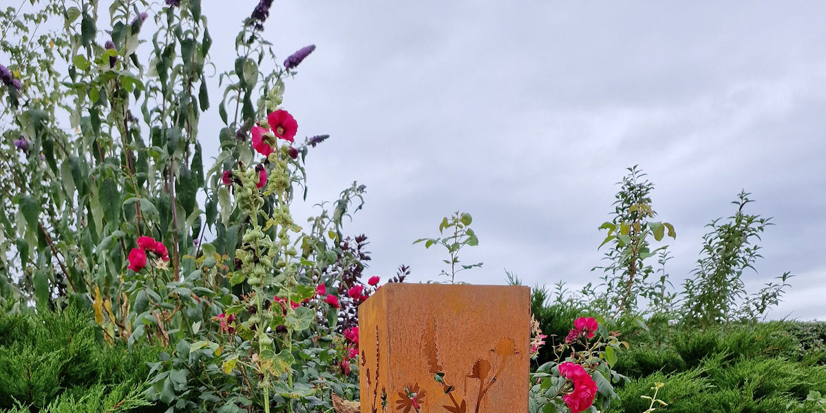 Metal Wildflower Oblong Statue – The Rusted Bumble Bee